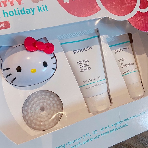 Proactiv | Skincare | Proactiv X Hello Kitty Green Tea Holiday Kit ...